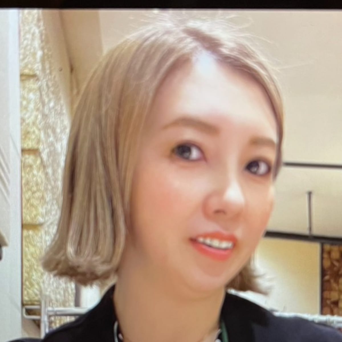 美奈子のプロフィール | LuLINE(ルライン)