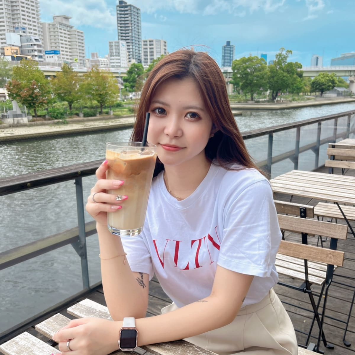 ゆらのプロフィール | LuLINE(ルライン)